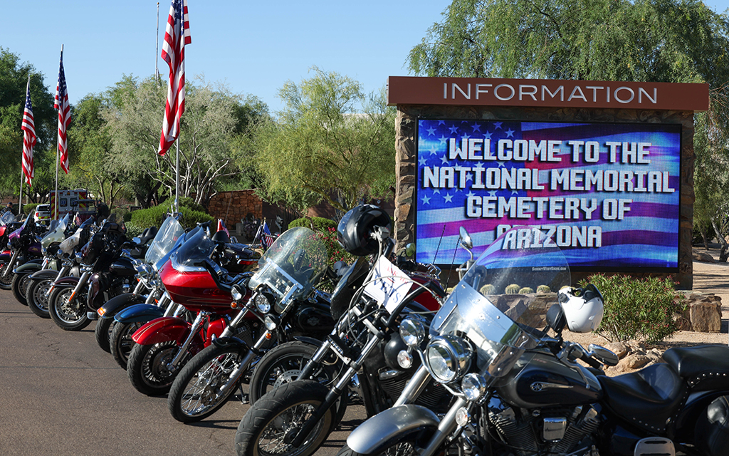 Arizonans honor fallen military at Memorial Day ceremony